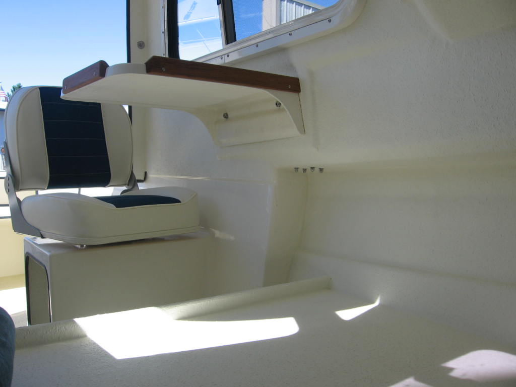 16 cruiser 225114 009 - C-Dory