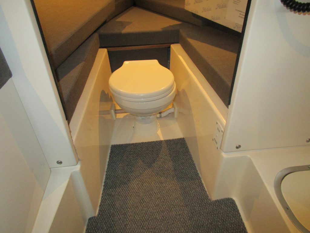 23 Venture 10 - C-Dory